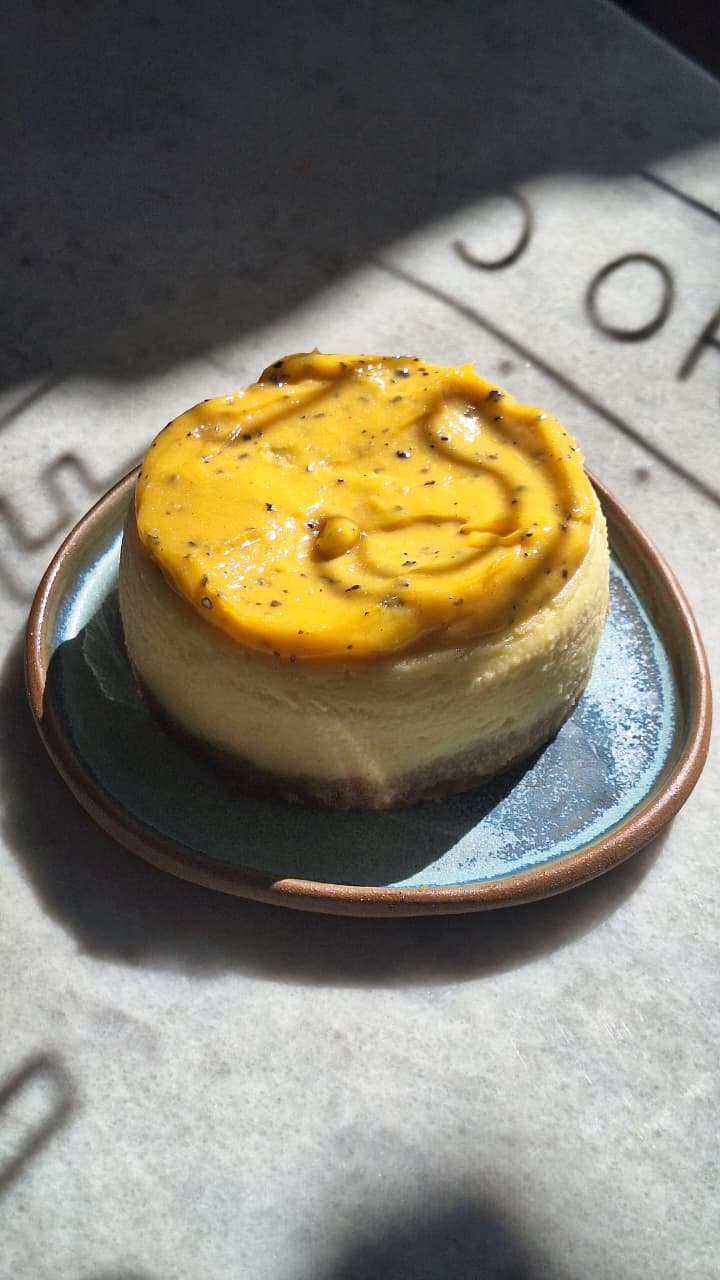 Cheesecake de maracuyá mini - BK Pasteleria